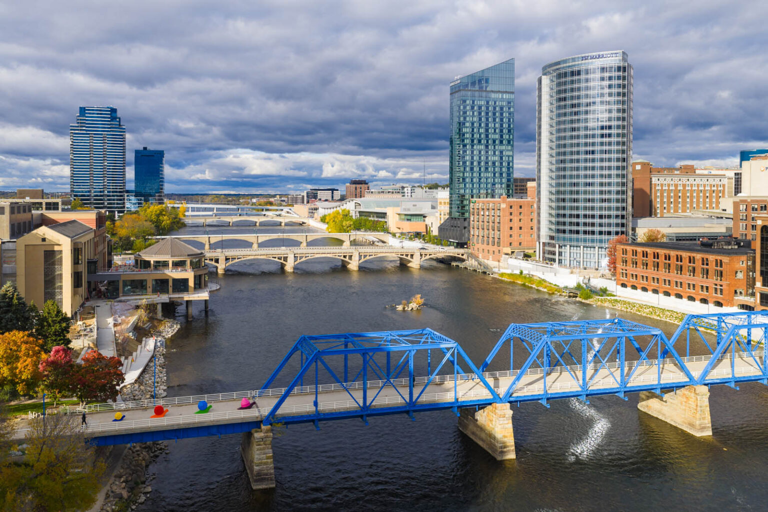 The Grandest Things to do in Grand Rapids for a Fun Weekend trip - Bobo ...